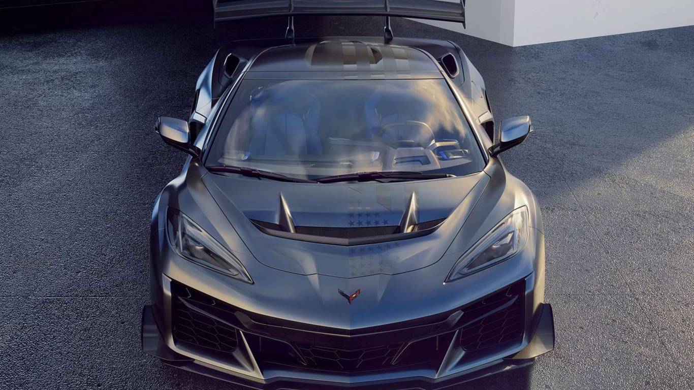 Когда обычный Corvette скучен: видимо, покрасочный робот испугался 1250 сил